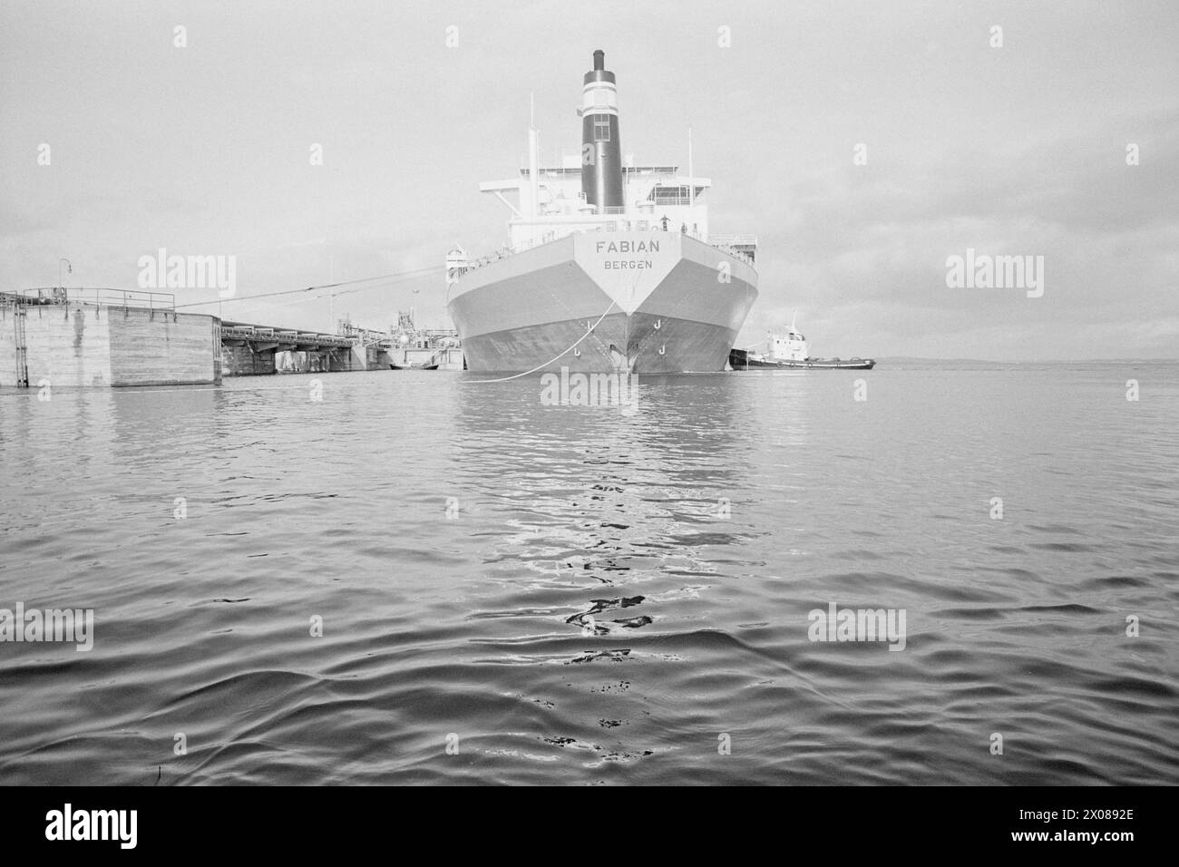 1973 oil tanker hi-res stock photography and images - Alamy