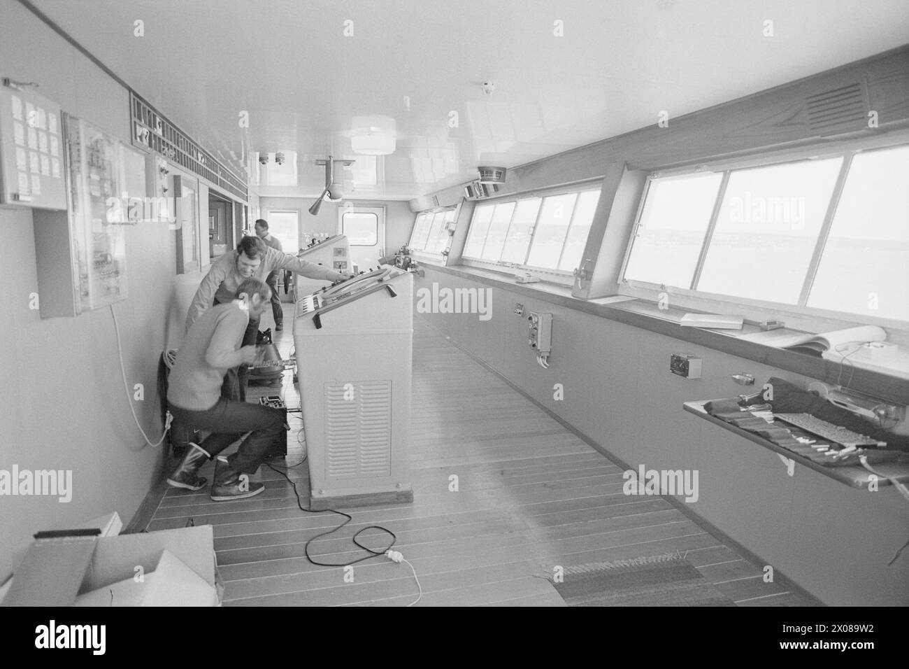 1973 oil tanker hi-res stock photography and images - Alamy