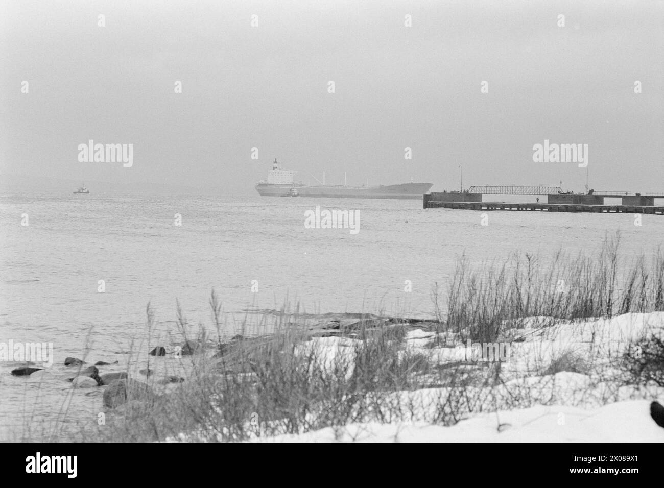 1973 oil tanker hi-res stock photography and images - Alamy