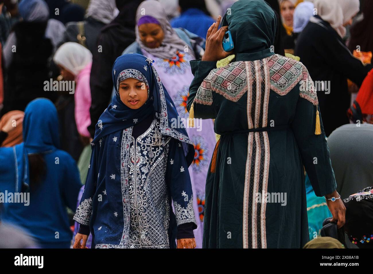 News - Eid al-Fitr, Napoli Eid al Fitr Muslim community members pray at ...