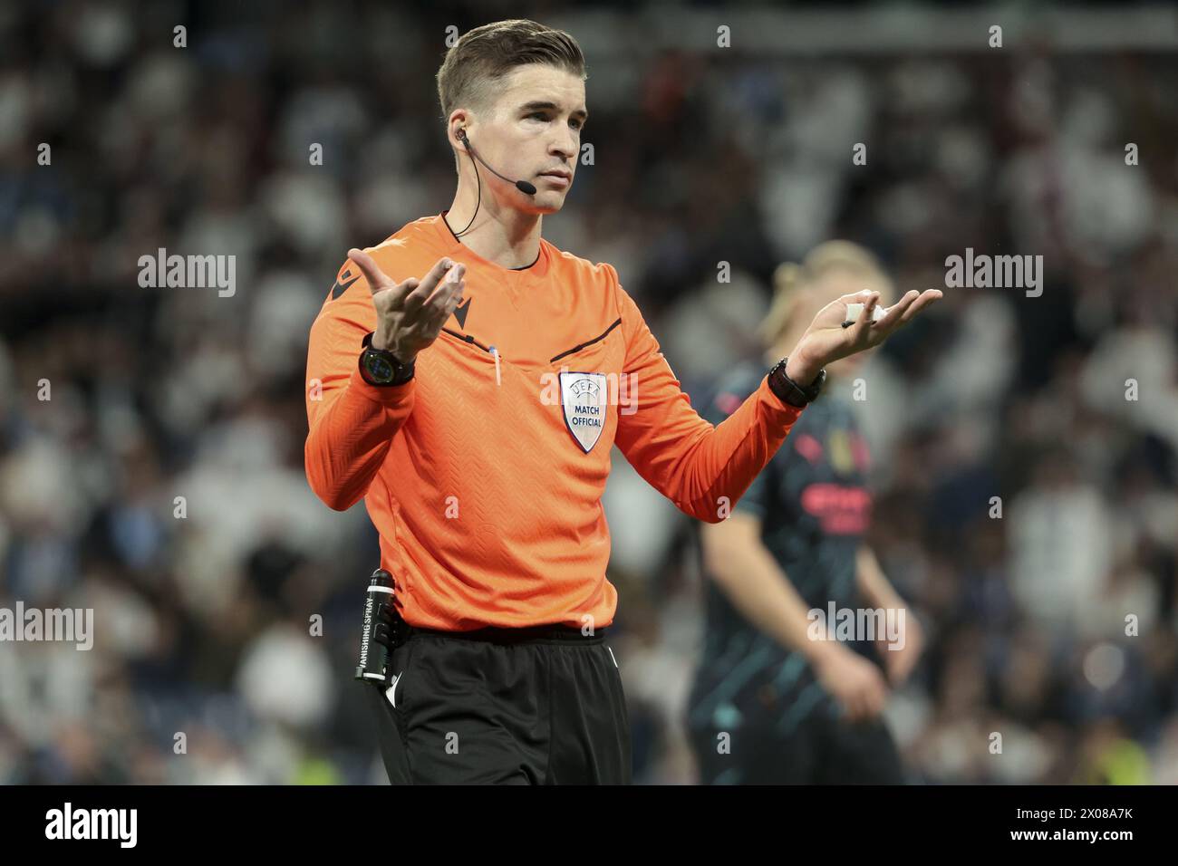 Referee Francois Letexier of France during the UEFA Champions League ...