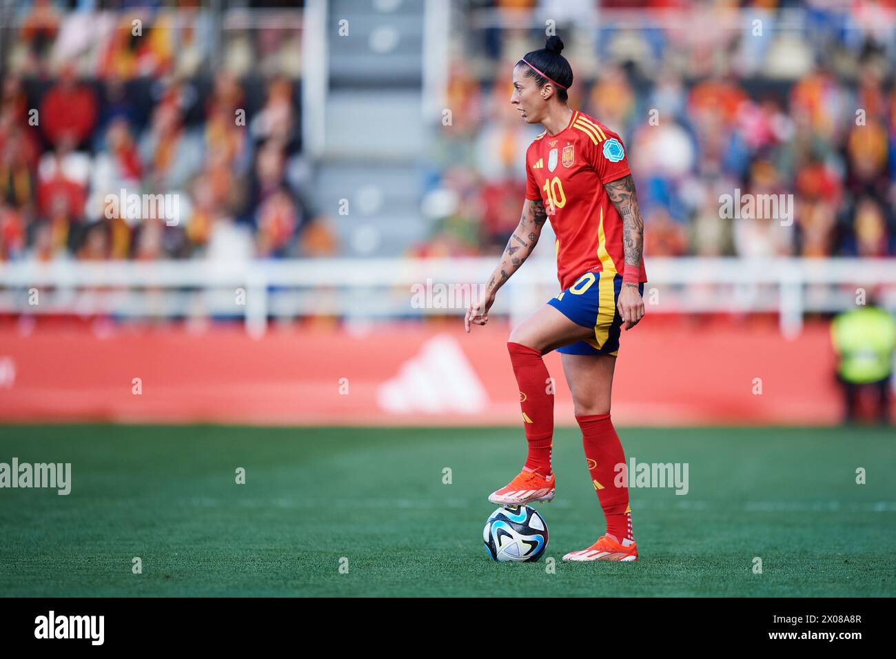 Jennifer Hermoso of Spain with the ball during the UEFA Women's EURO ...