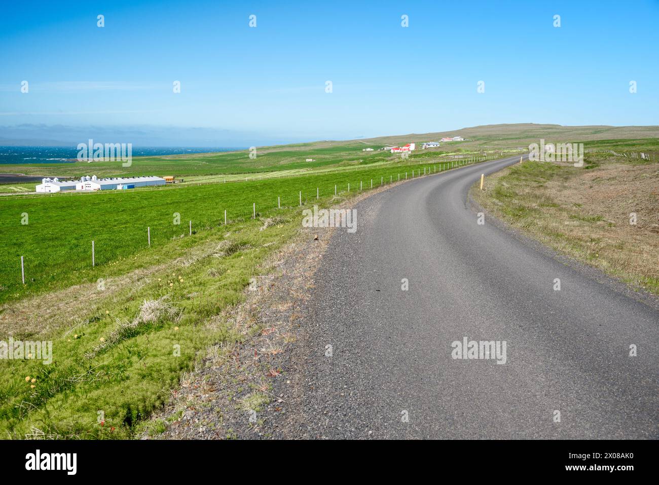 Deserted farm house hi-res stock photography and images - Alamy