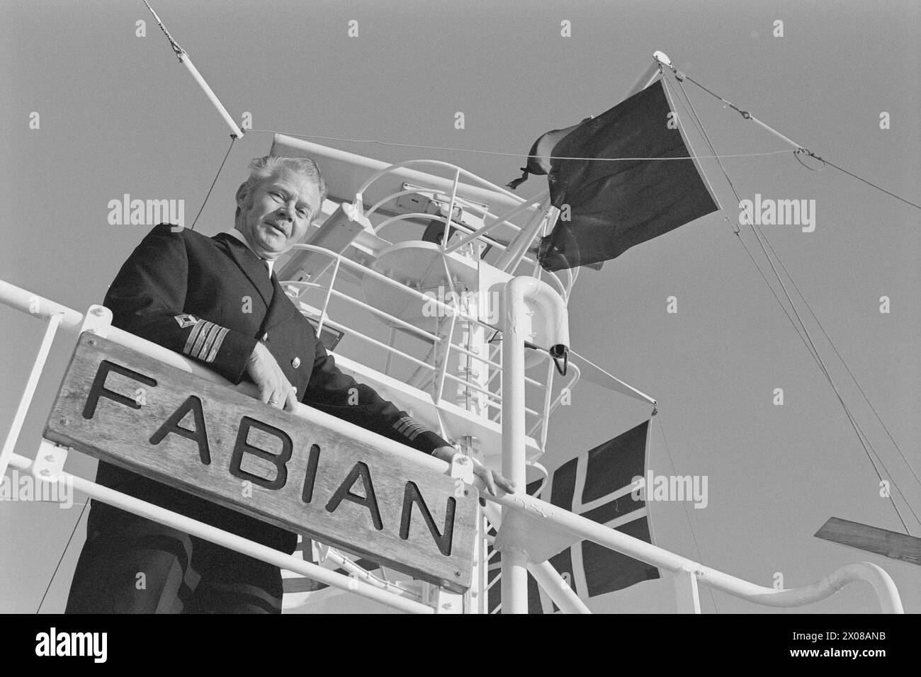 Current 9 - 9 - 1973: Damn Fabian so bigThe oil tanker T/T "Fabian" is ...