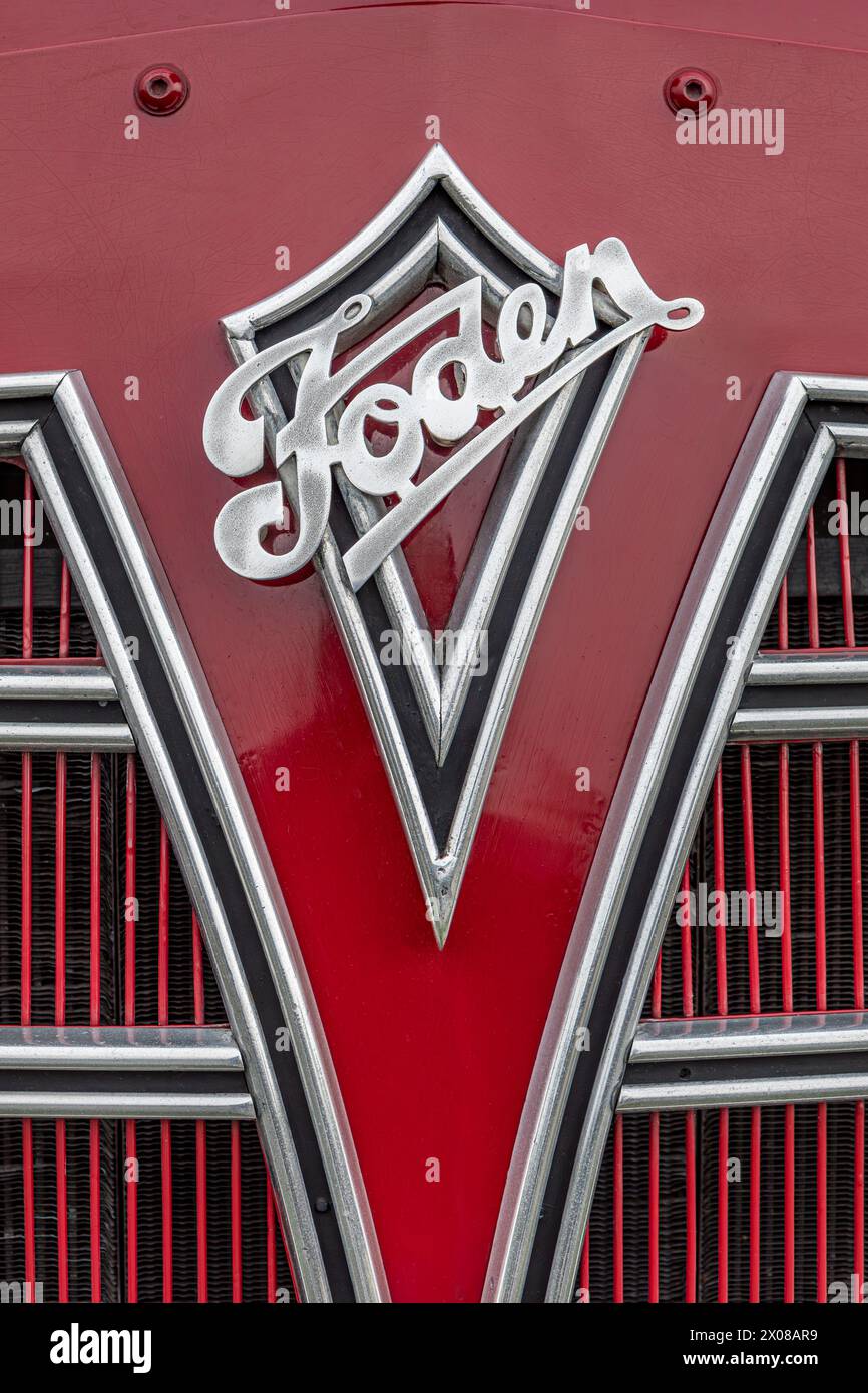 The Foden Logo on a classic lorry Stock Photo - Alamy