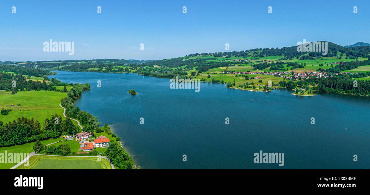 Das Allgäuer Seenland rund um den Rottachsee bei Moosbach von oben ...