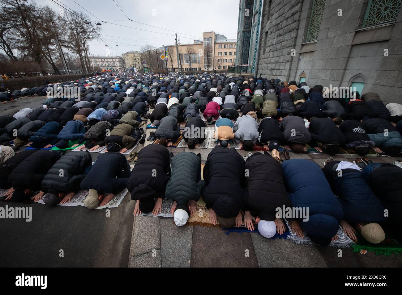 St. Petersburg, Russia. 10th Apr, 2024. Muslims offer prayers near the ...