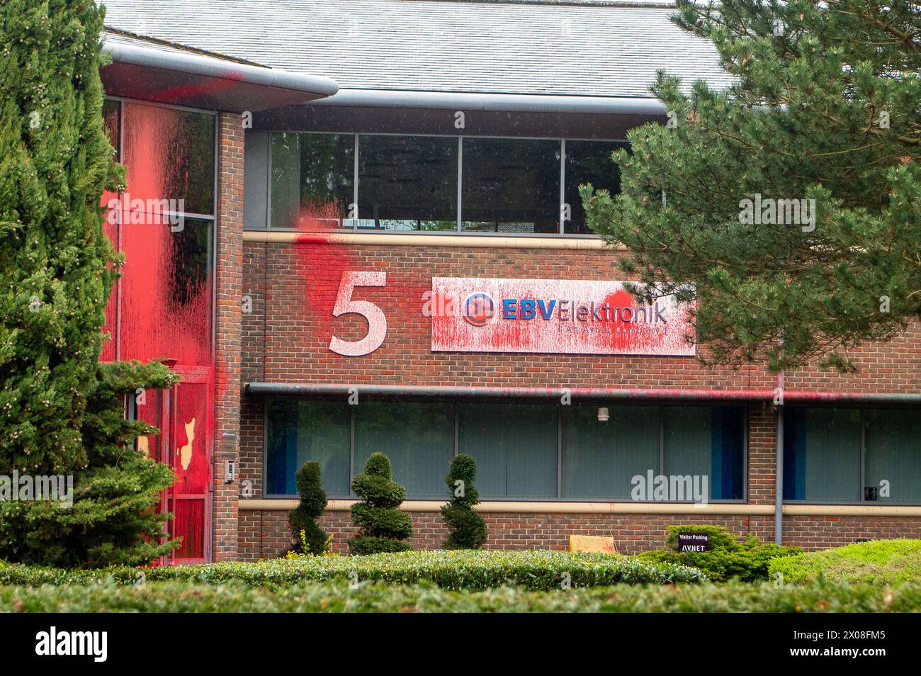 White Waltham, Maidenhead, UK. 10th April, 2024. Thames Valley Police ...