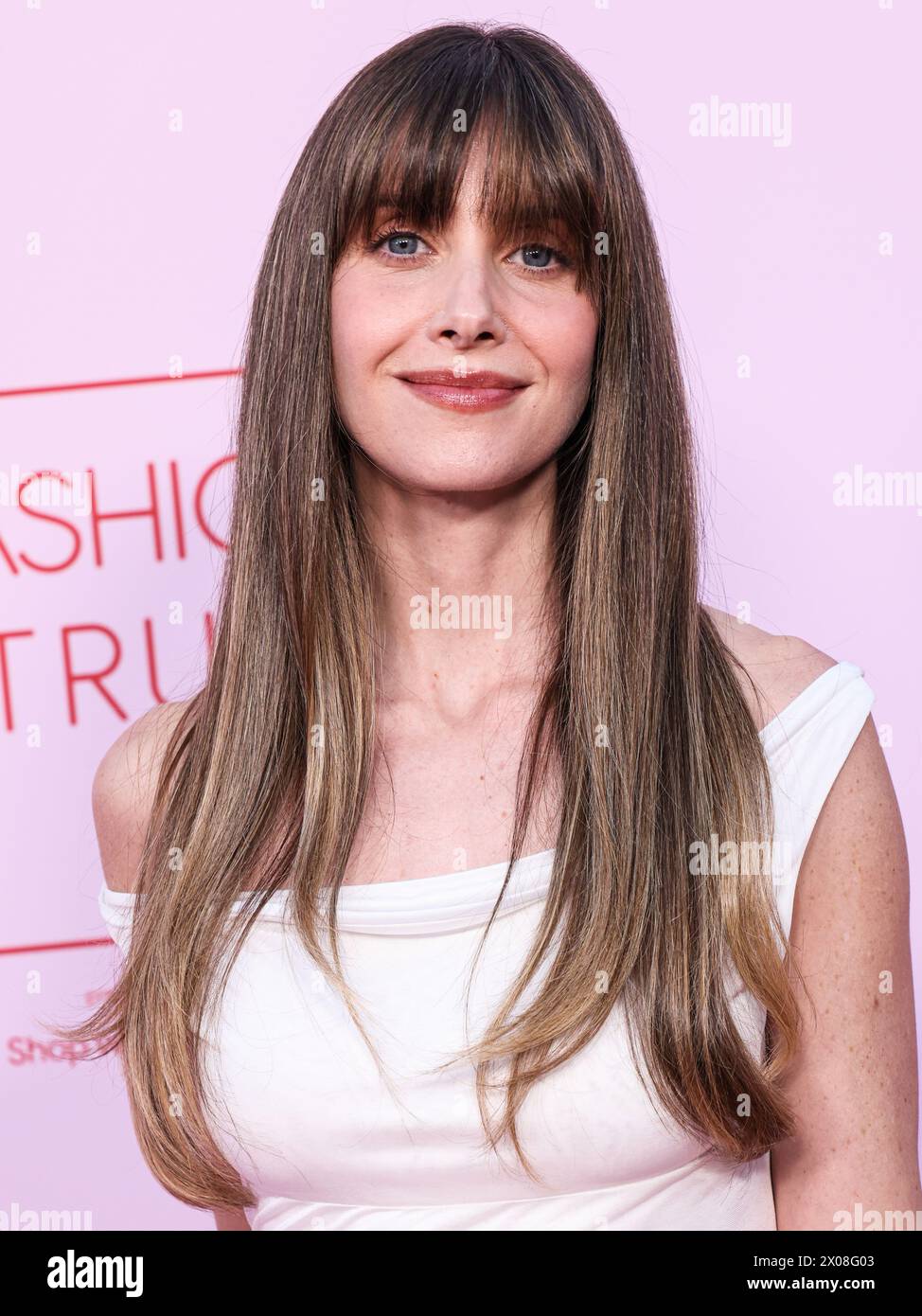 BEVERLY HILLS, LOS ANGELES, CALIFORNIA, USA - APRIL 09: Alison Brie ...