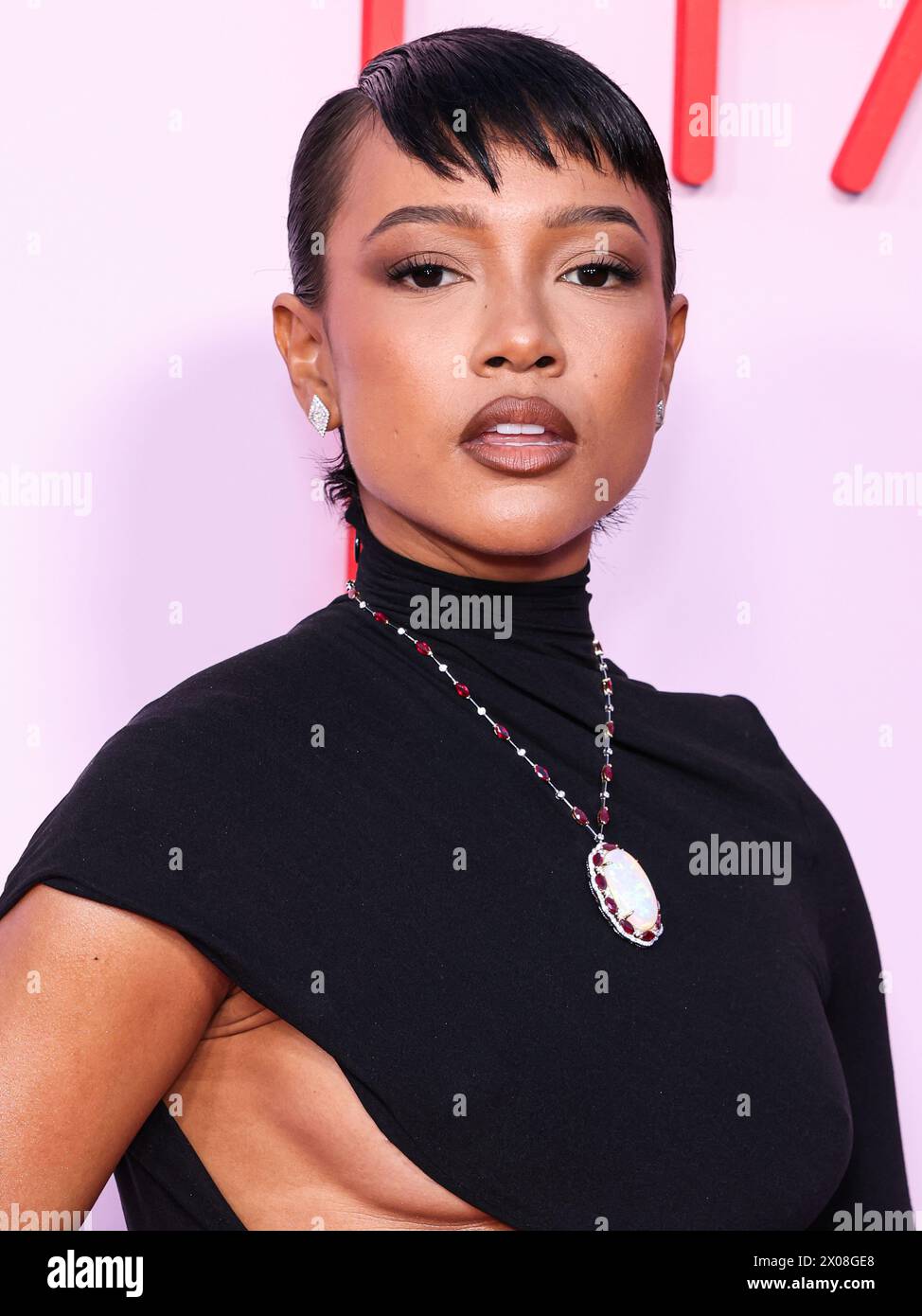 BEVERLY HILLS, LOS ANGELES, CALIFORNIA, USA - APRIL 09: Karrueche Tran ...