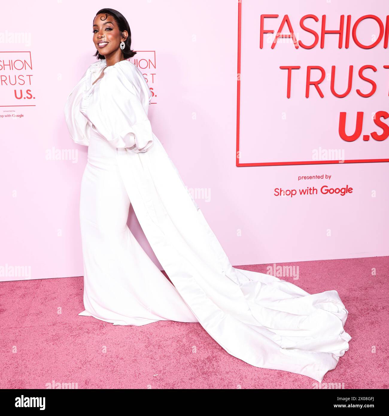 BEVERLY HILLS, LOS ANGELES, CALIFORNIA, USA - APRIL 09: Kelly Rowland ...