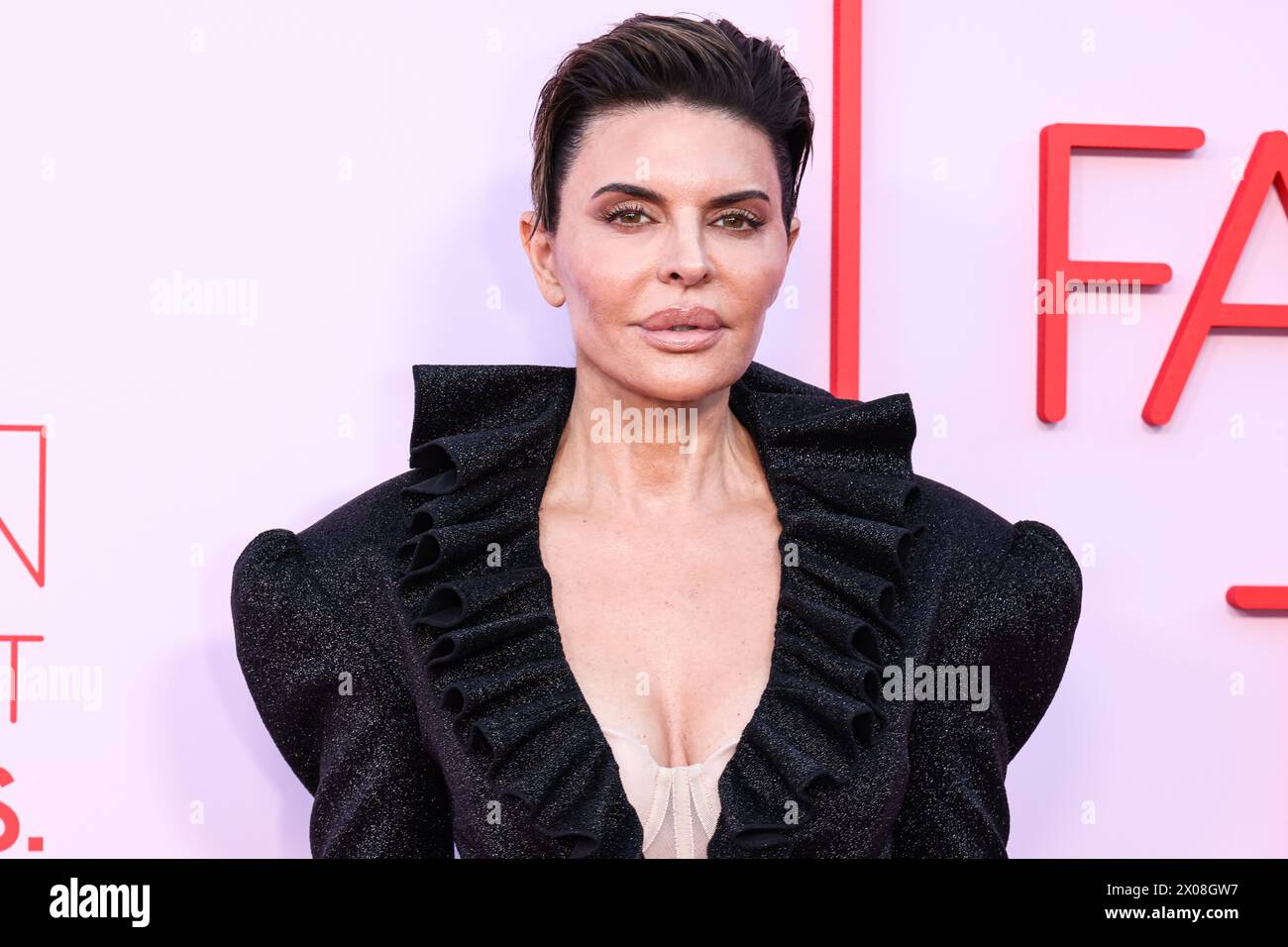 Lisa rinna portrait 2024 hi-res stock photography and images - Alamy