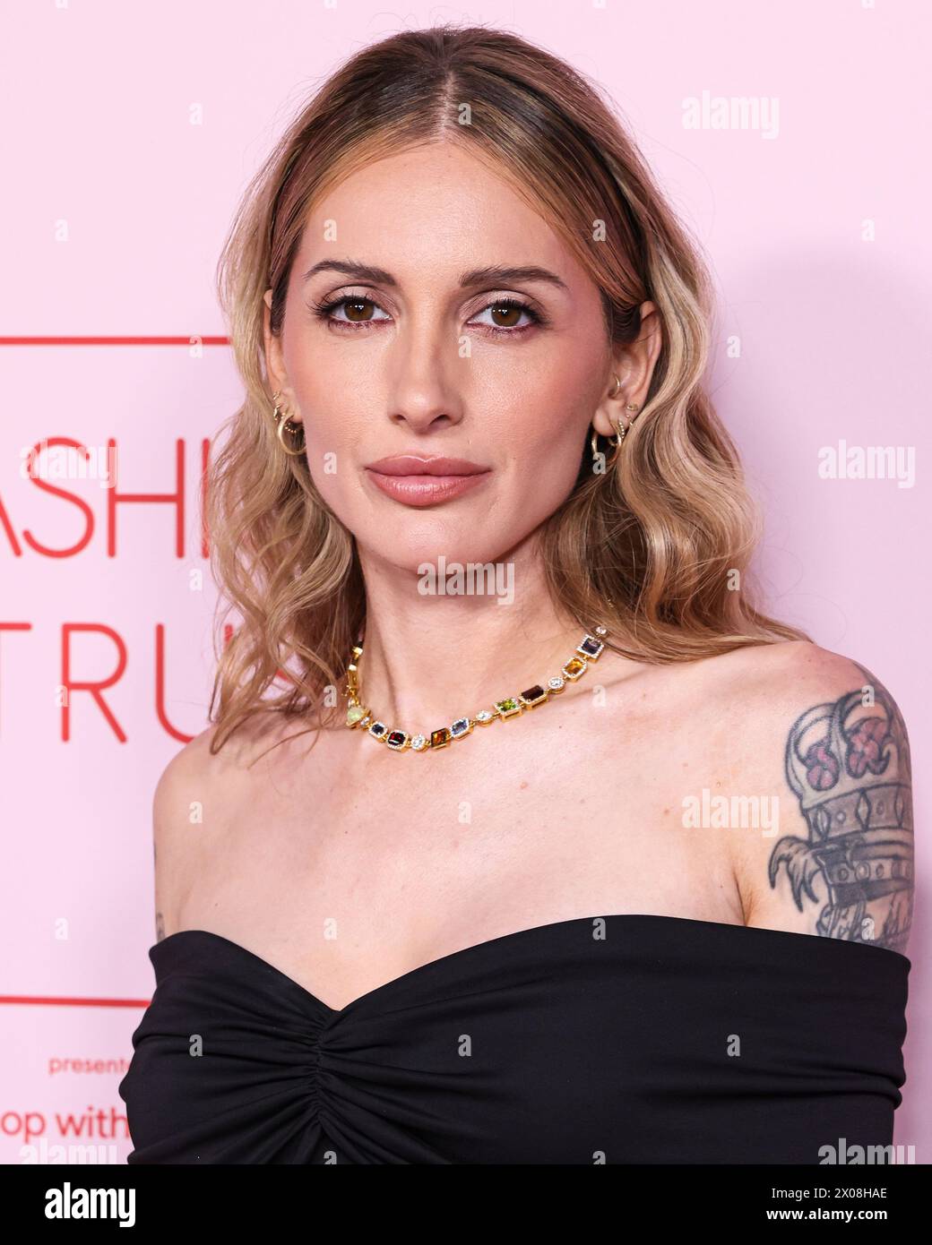 BEVERLY HILLS, LOS ANGELES, CALIFORNIA, USA - APRIL 09: Sarah Buss ...