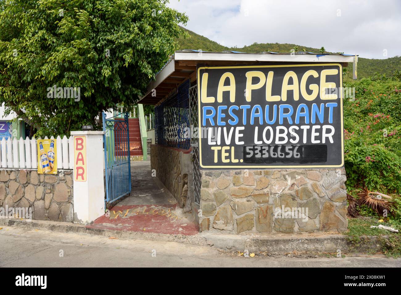La Plage bar and restaurant, Port Elizabeth, Bequia Island, St Vincent ...
