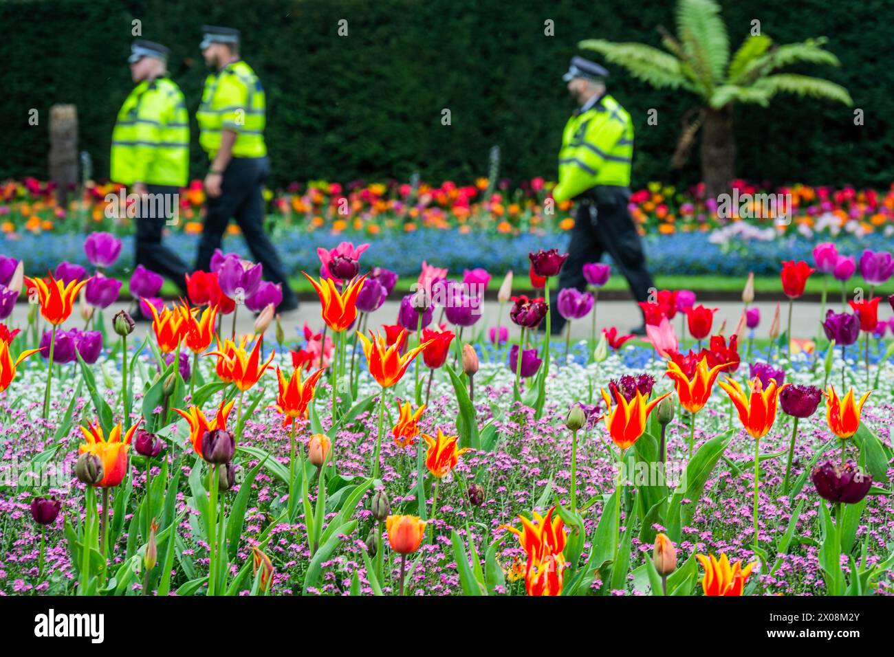 London, UK. 10th Apr, 2024. Police patrol the area awaiting the start ...