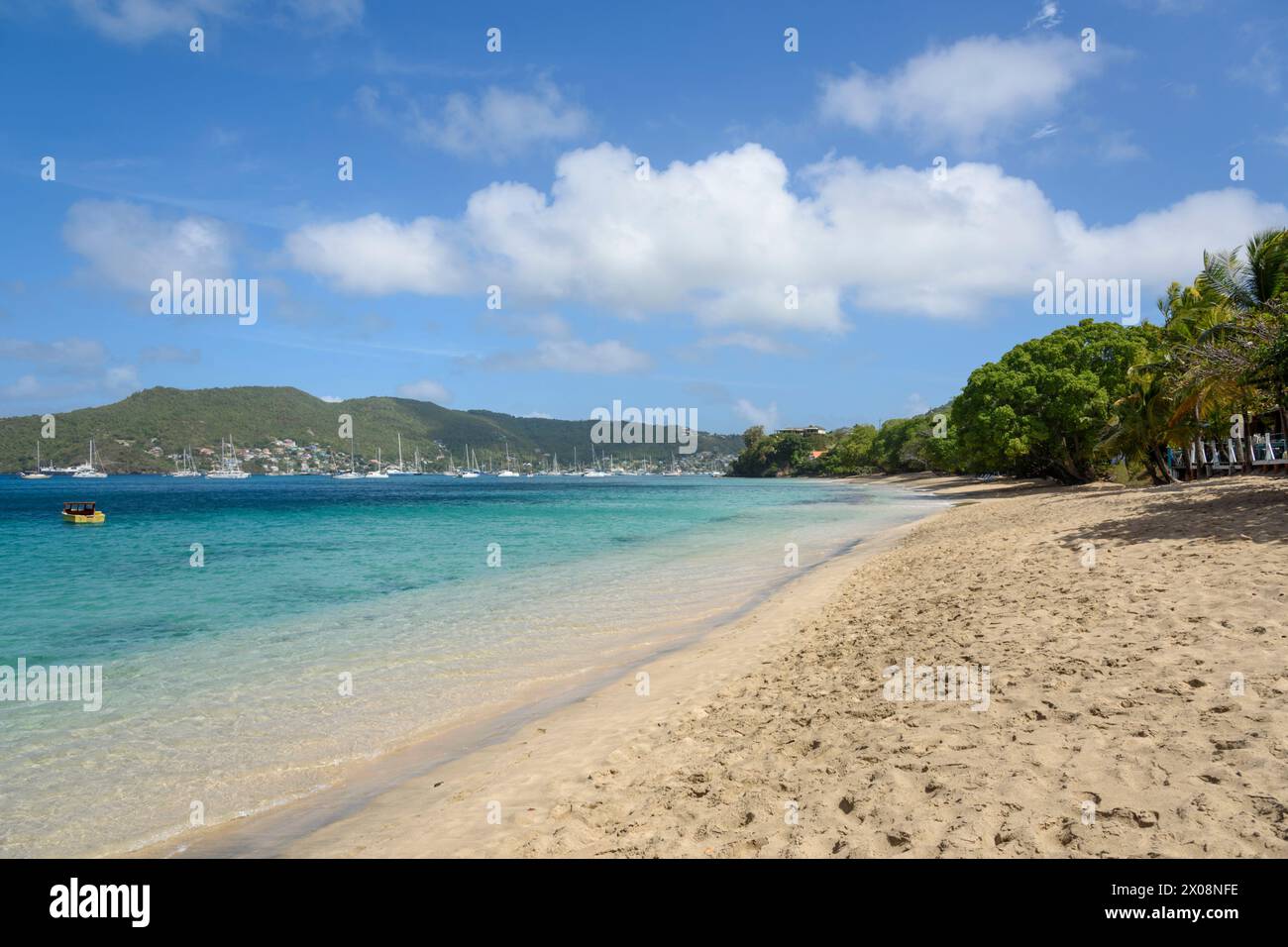Lower Bay beach, Bequia Island, St Vincent & the Grenadines, Caribbean ...