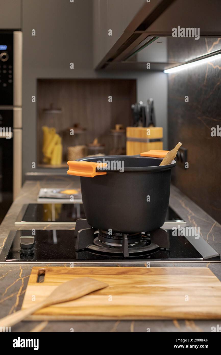 Sleek pot hi-res stock photography and images - Alamy