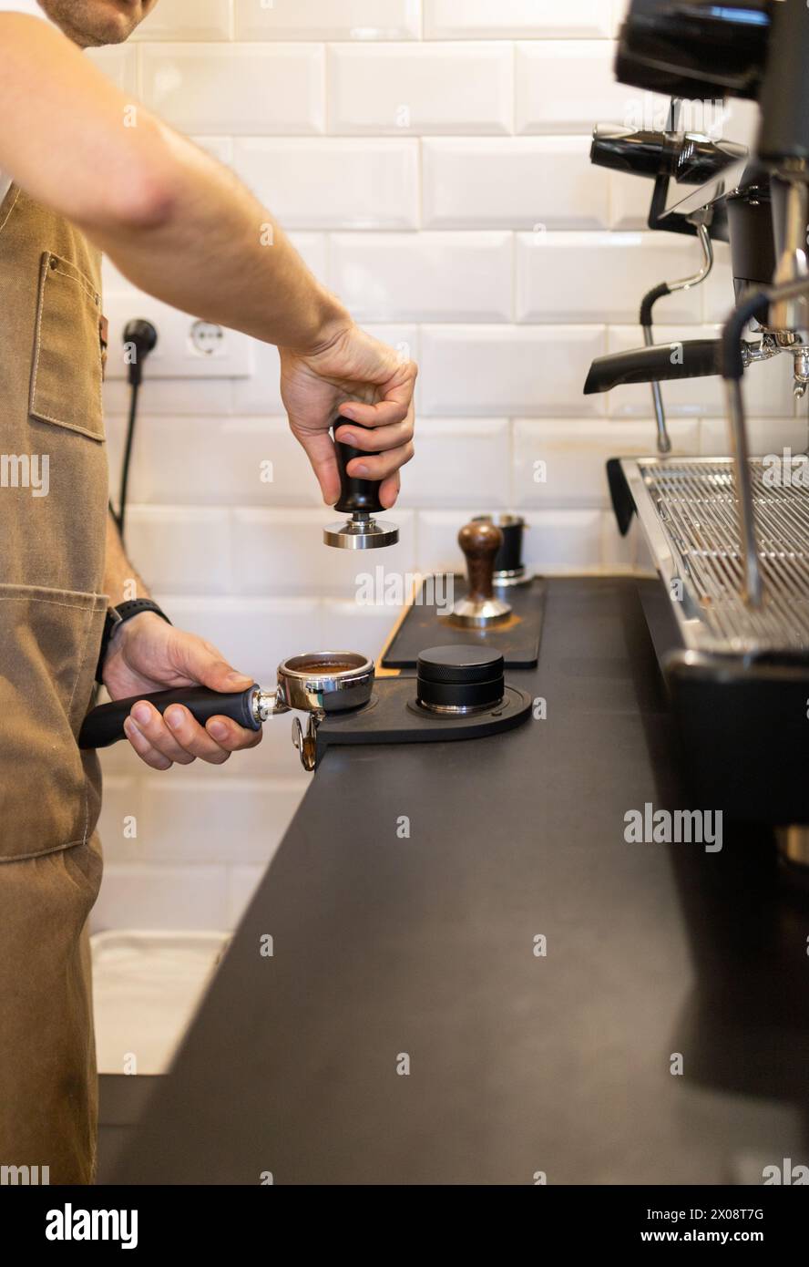 Precision portioning hi-res stock photography and images - Alamy