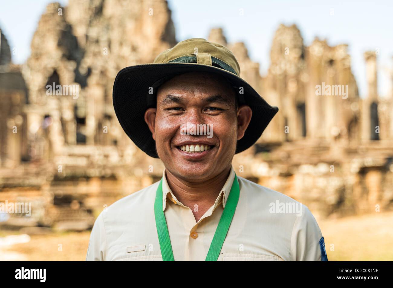 Professional tour guide hi-res stock photography and images - Alamy