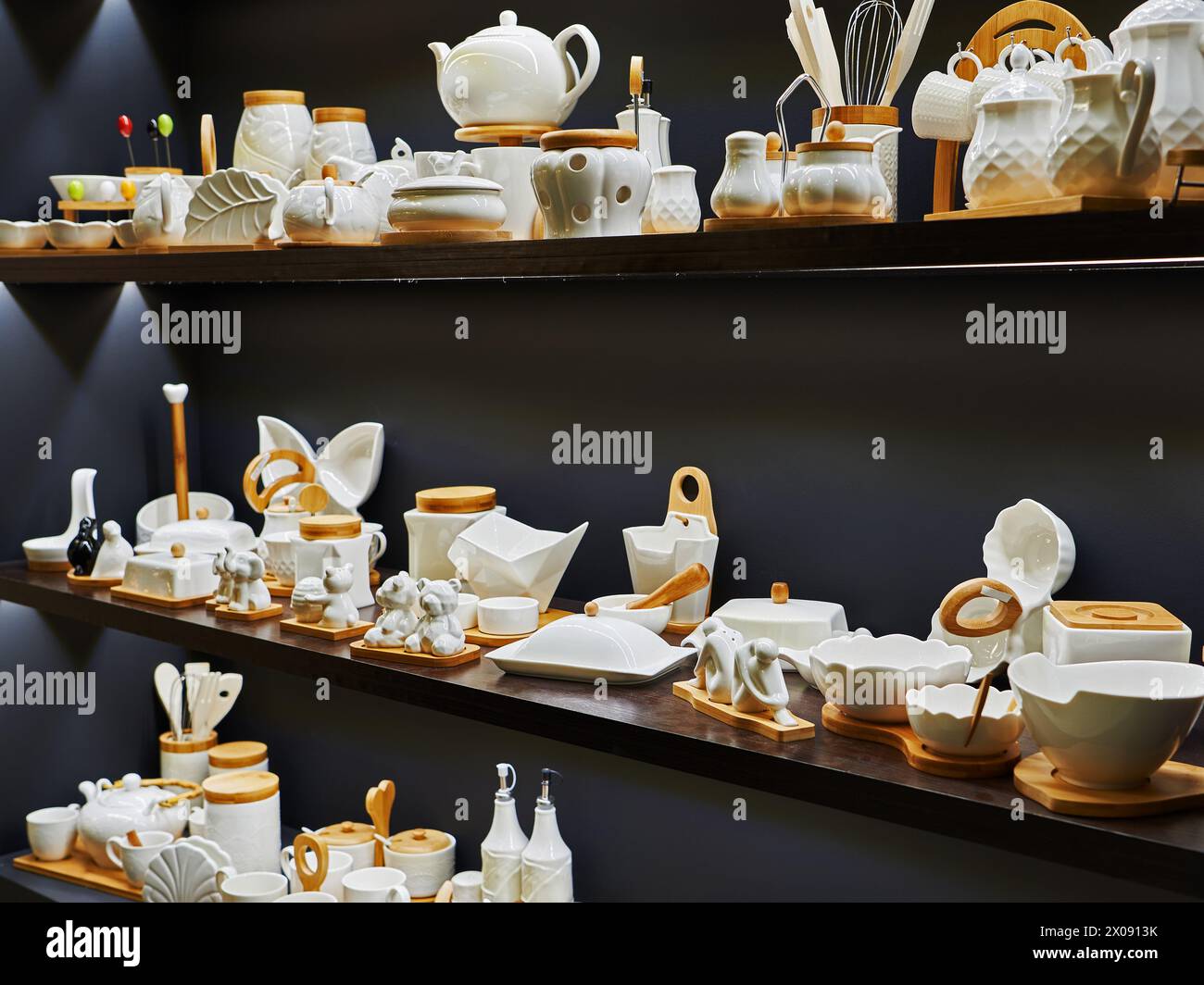 Porcelain dishes in the store household goods Stock Photo - Alamy