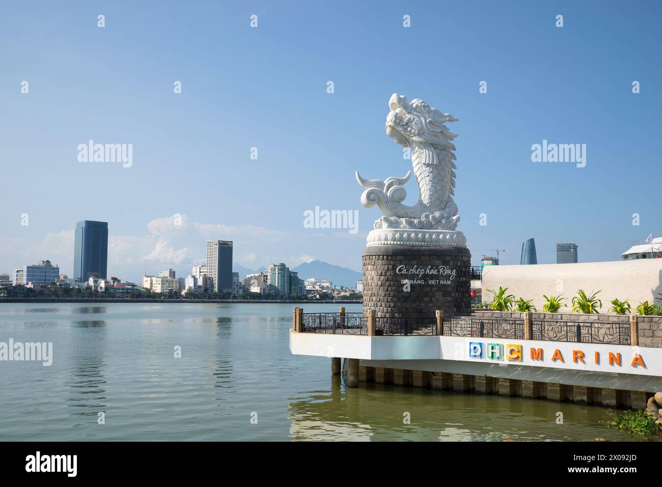 Han river statue hi-res stock photography and images - Alamy