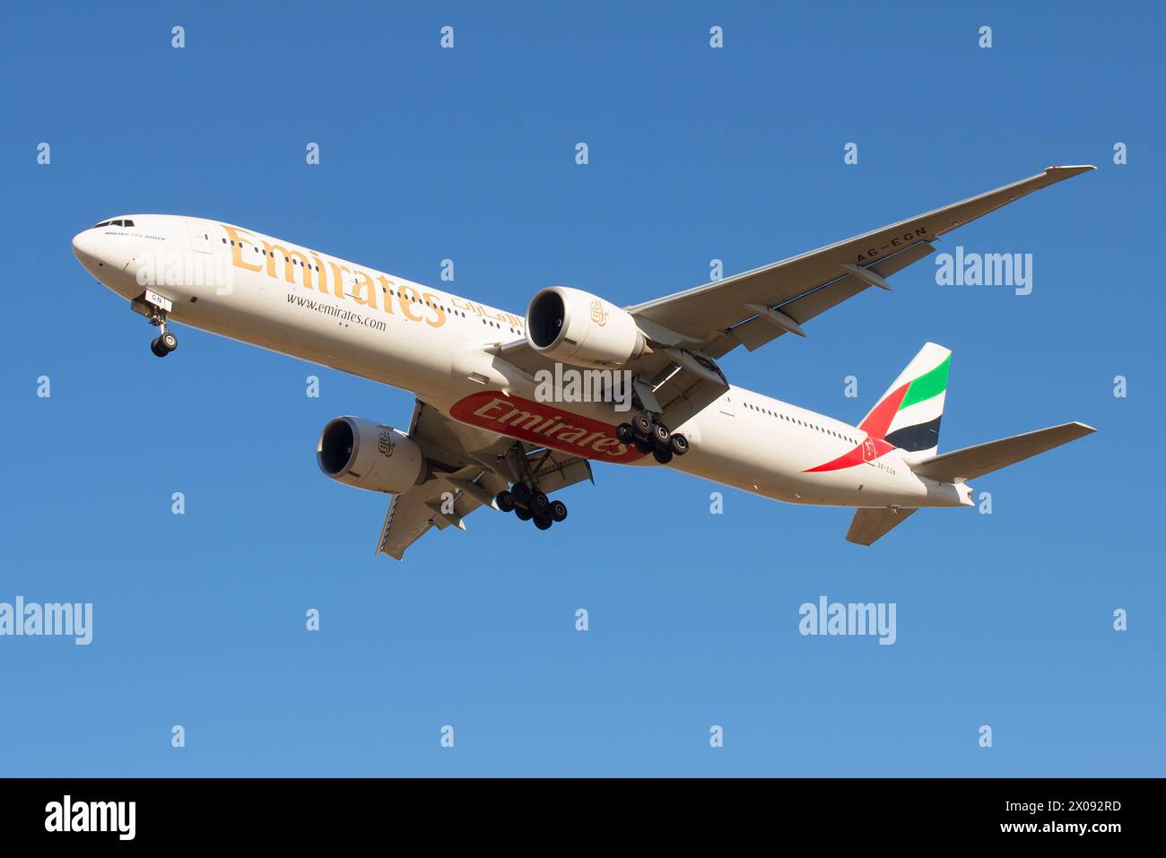 SAINT PETERSBURG, RUSSIA - MARCH 20, 2016: Emirates Airline Boeing 777 ...