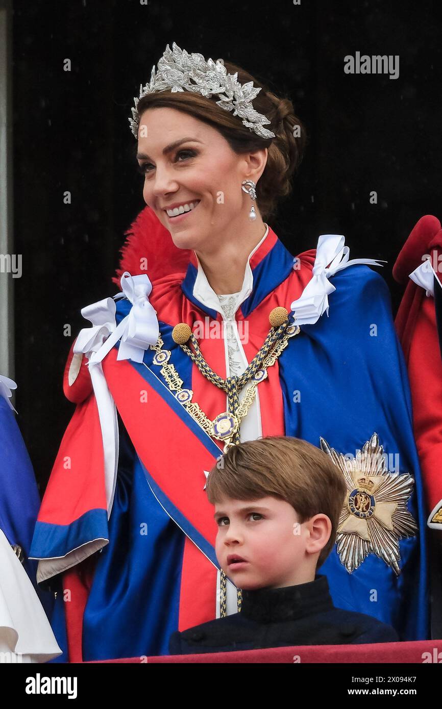 Catherine Princess of Wales and Prince Louis photographed on the palace ...