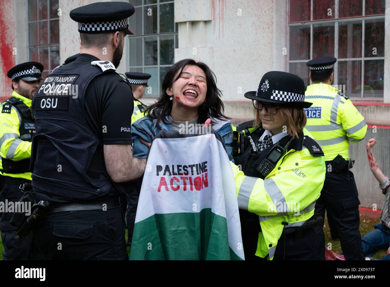 Ministry of defence building london hi-res stock photography and images ...