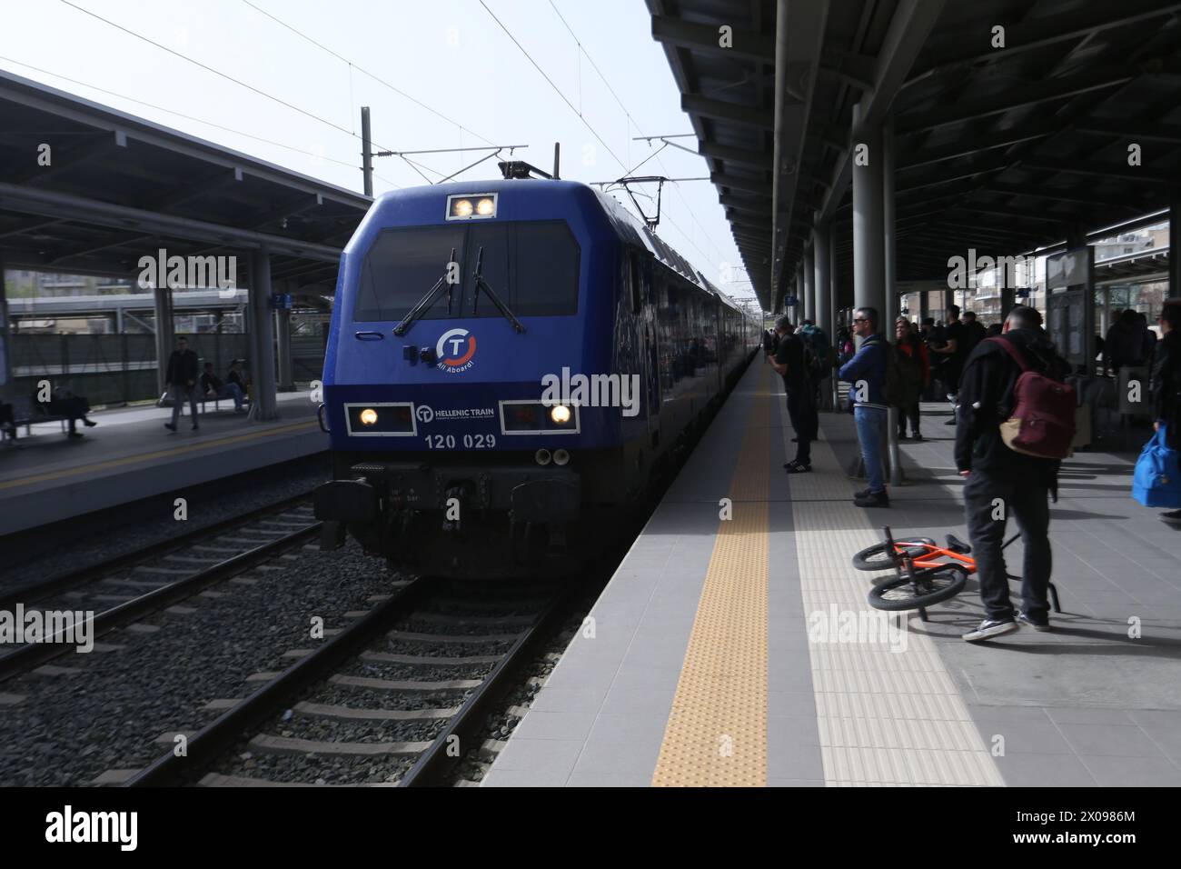 Hellenic trains hi-res stock photography and images - Alamy