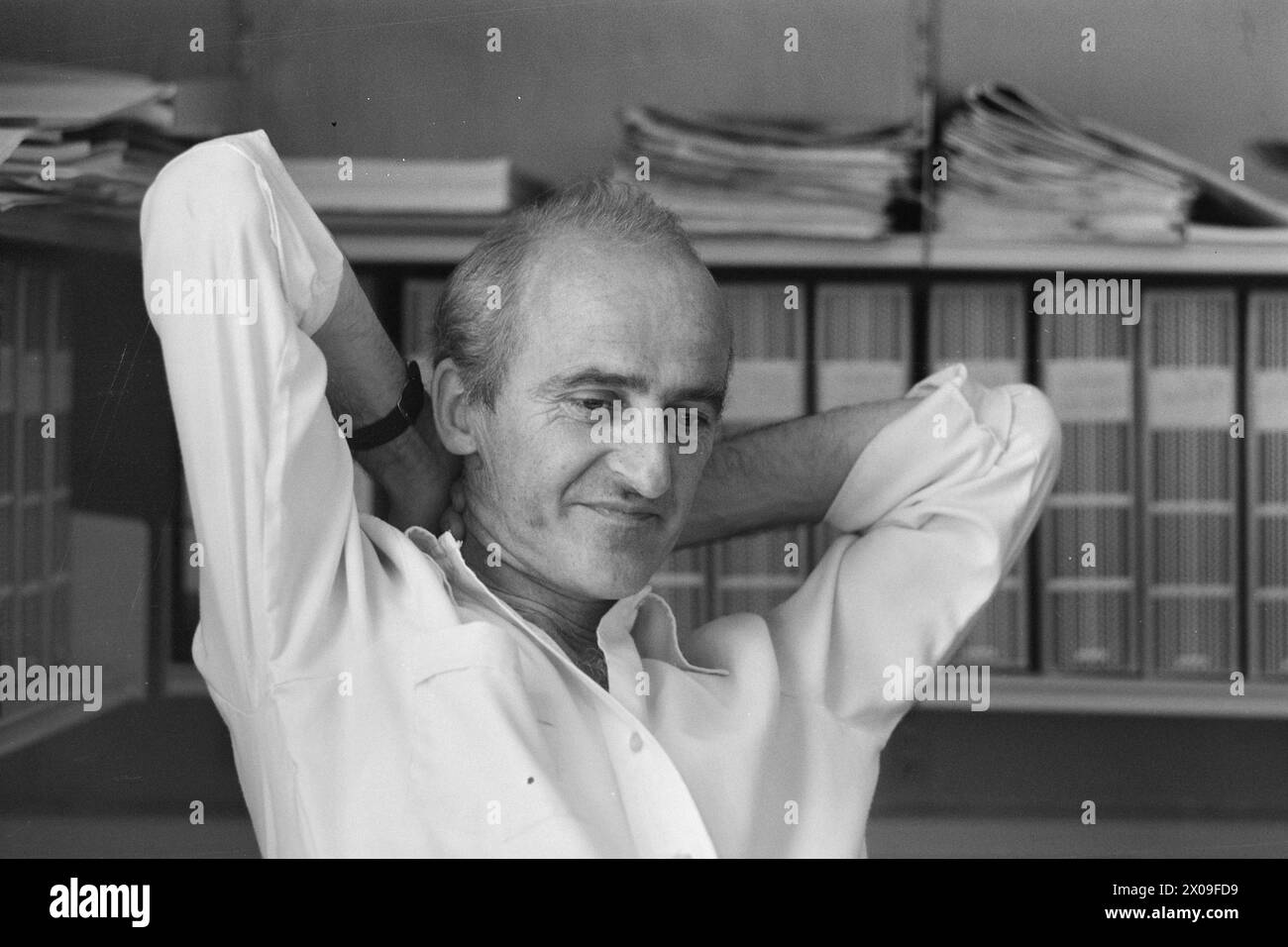 Aktuell 38-2-1973 : Hva nå, GustavsenSosialistisk Valgforbund er en ...