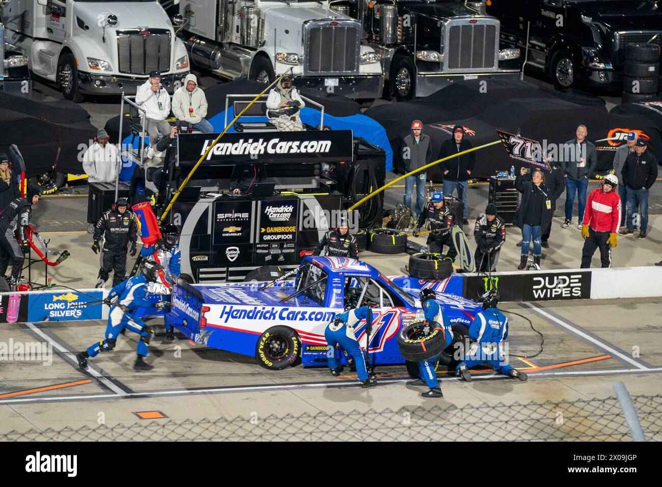 Rajah Caruth and crew make a pit stop for the Long John Silver's 200 in ...