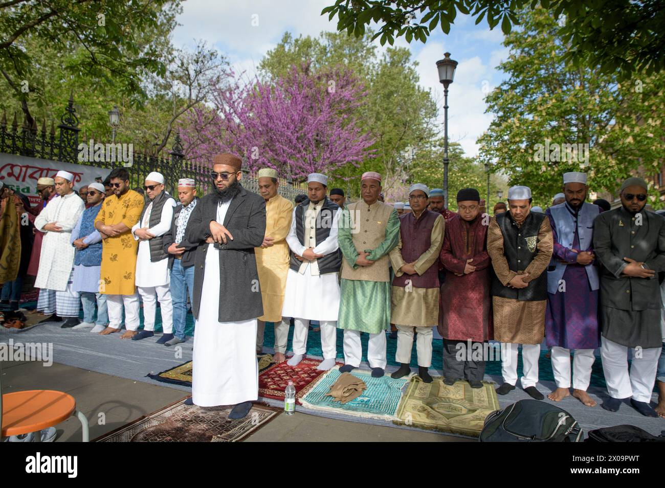 Rome, Italy. 10th Apr, 2024. An Imam leads the prayer of Muslim men on ...