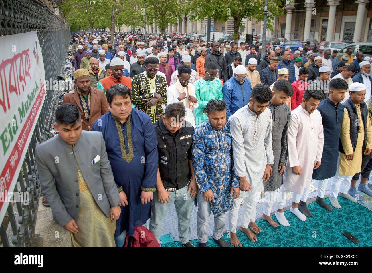 Rome, Italy. 10th Apr, 2024. Muslim men pray on Eid al-Fitr to ...
