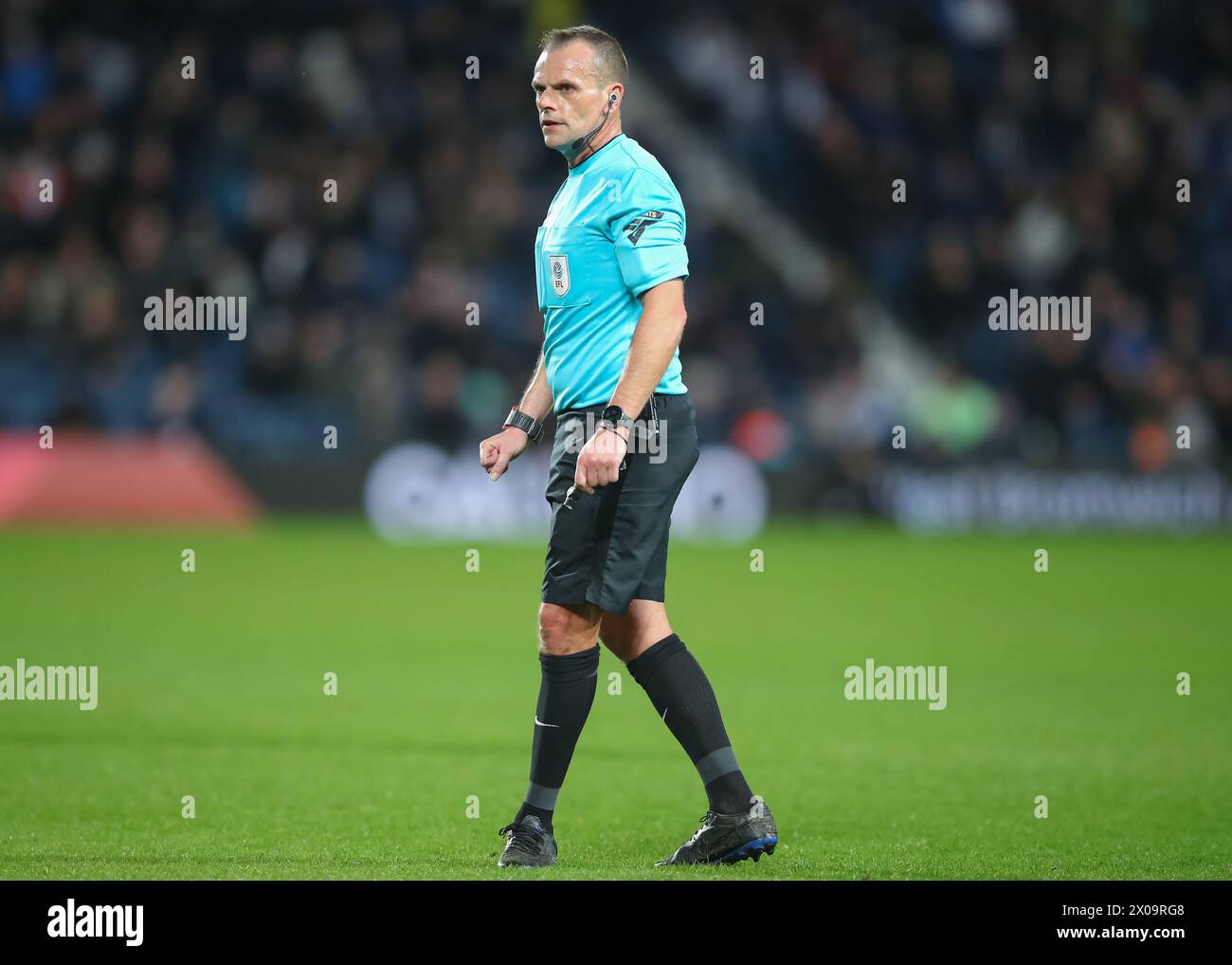 West Bromwich, UK. 10th Apr, 2024. Referee Geoff Eltringham, during the ...