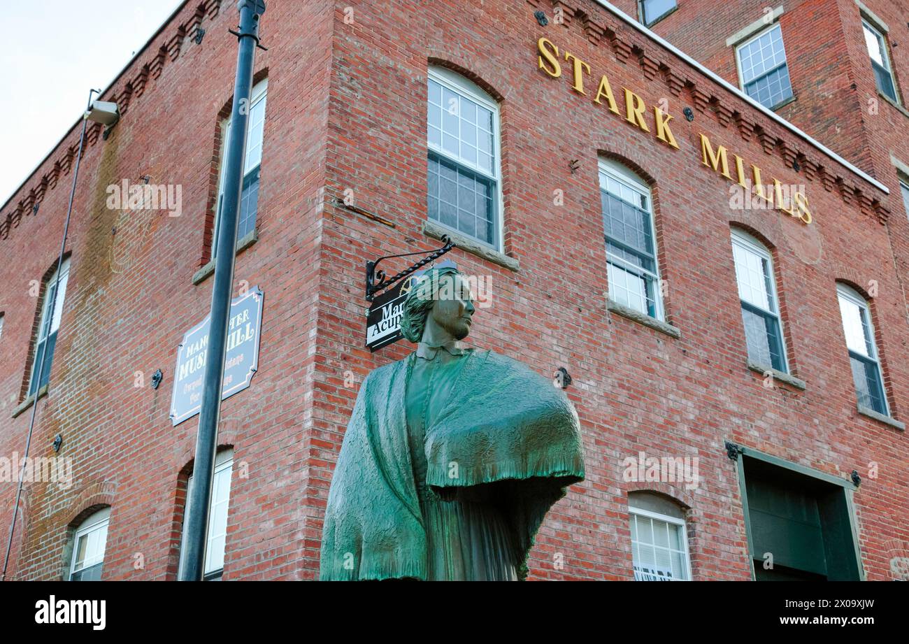 Mill Girl Statue in Manchester, New Hampshire USA. This statue is a ...