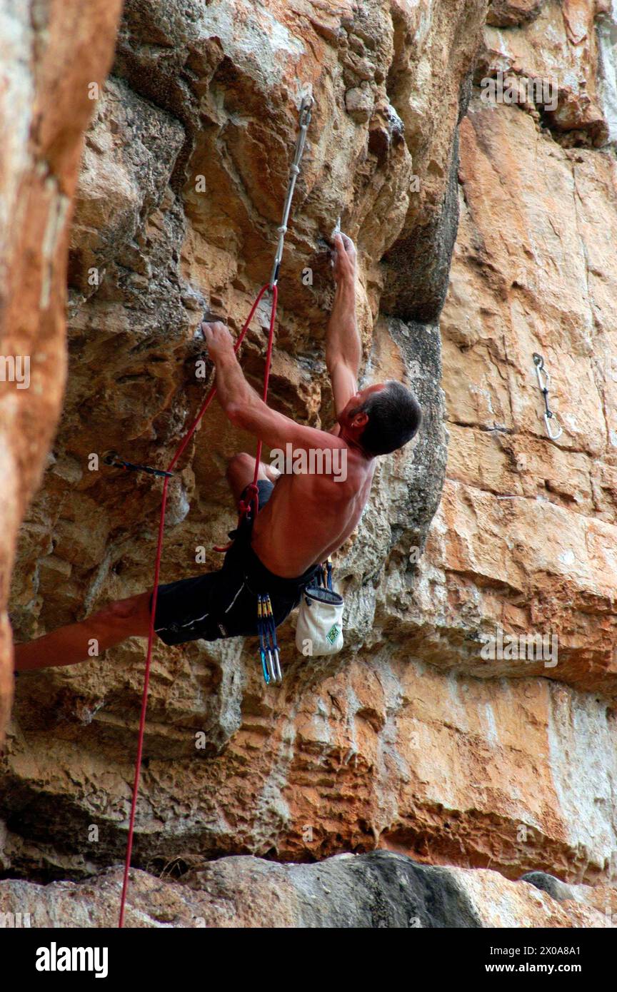 climbing as a modern sport all over the world climbing as a modern sport Stock Photo - Alamy