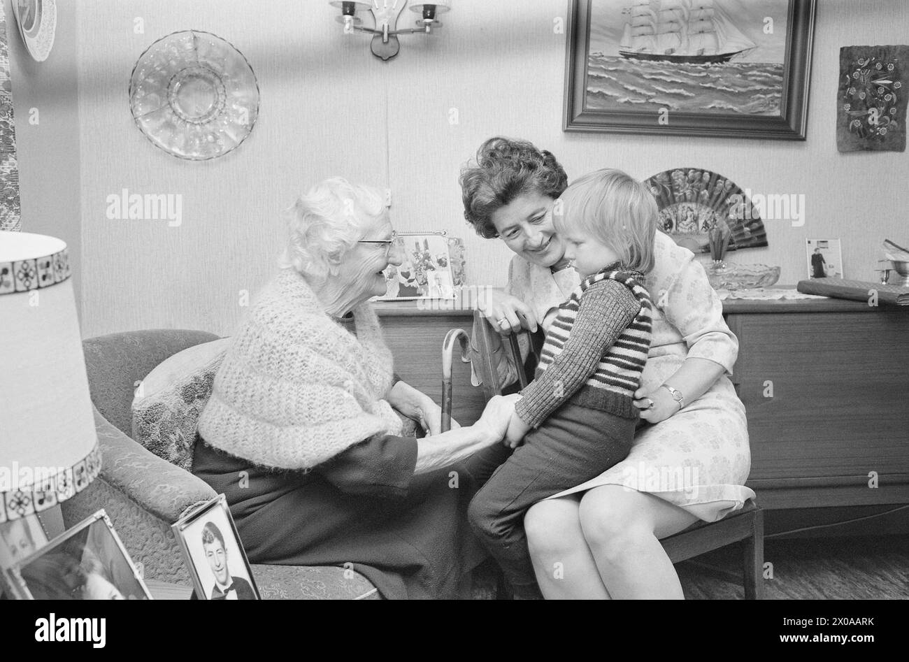 Helen han Black and White Stock Photos & Images - Alamy