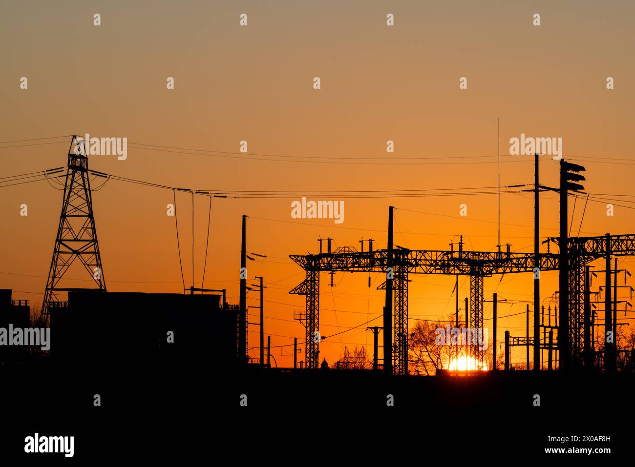 High-voltage transmission lines at sunset, Philadelphia, Pennsylvania ...