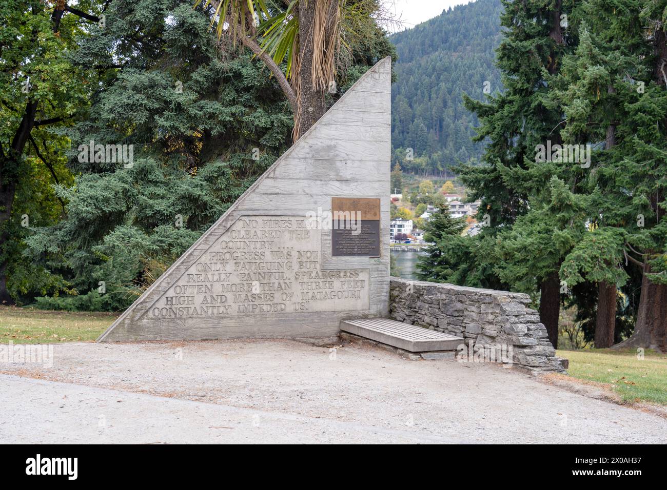William gilbert rees monument hi-res stock photography and images - Alamy