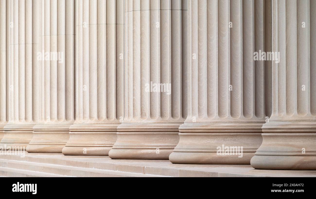 Neoclassical columns hi-res stock photography and images - Alamy