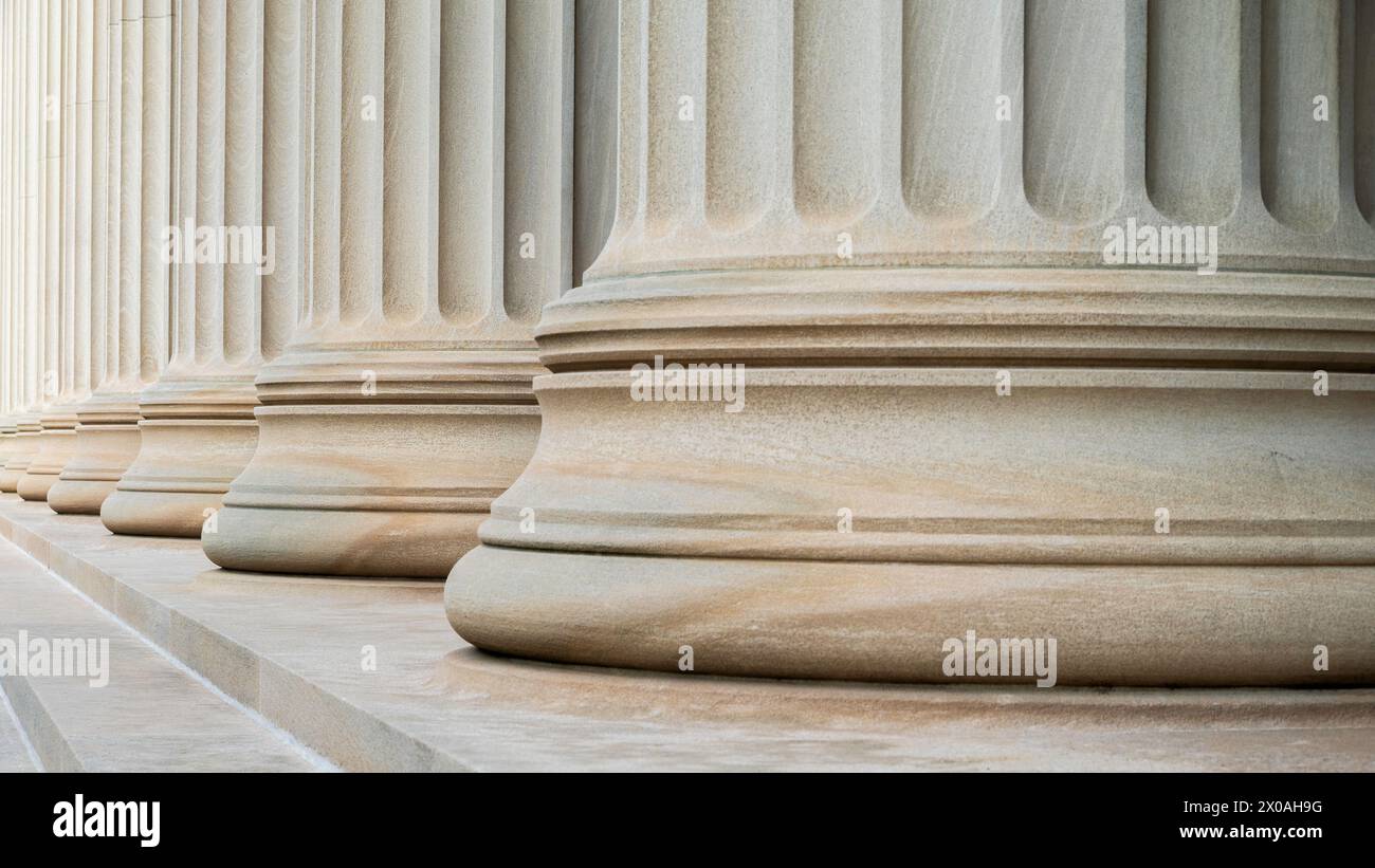 Neoclassical columns hi-res stock photography and images - Alamy