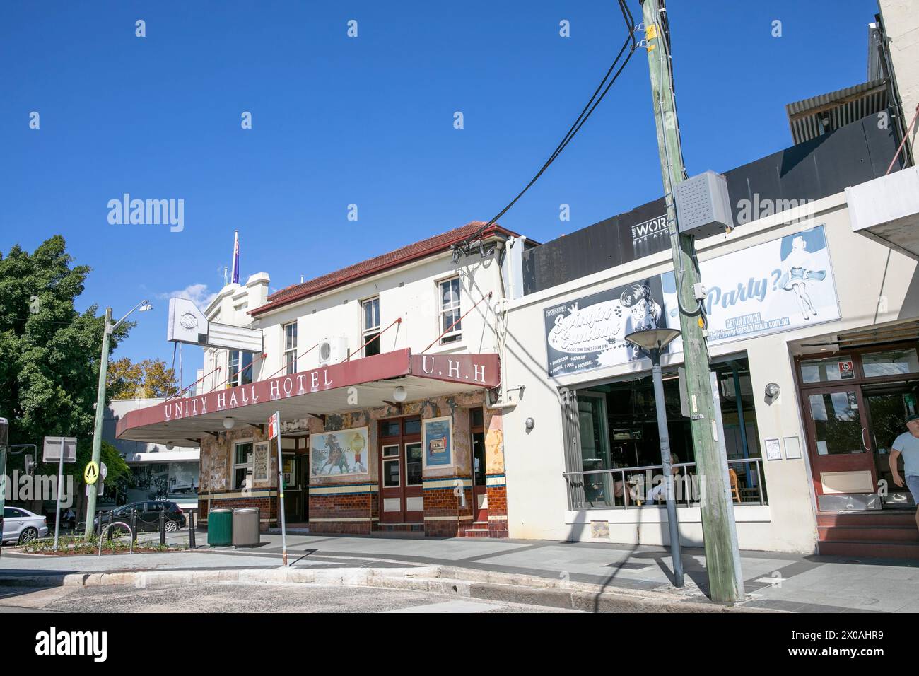 Sydney pub, the Unity Hall Hotel and bar public house in Balmain ...