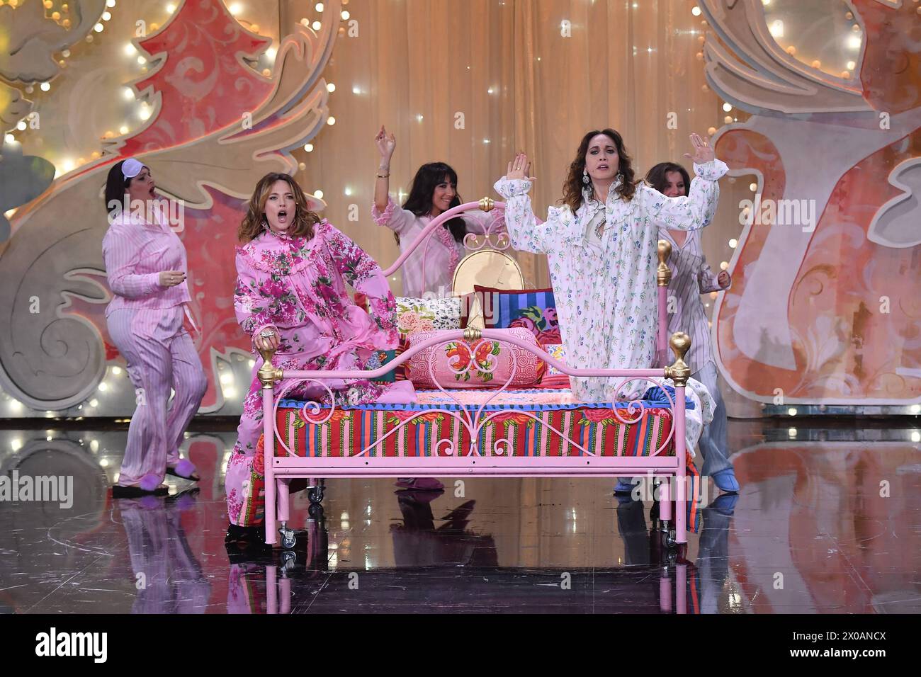 Dear barbara hi-res stock photography and images - Alamy