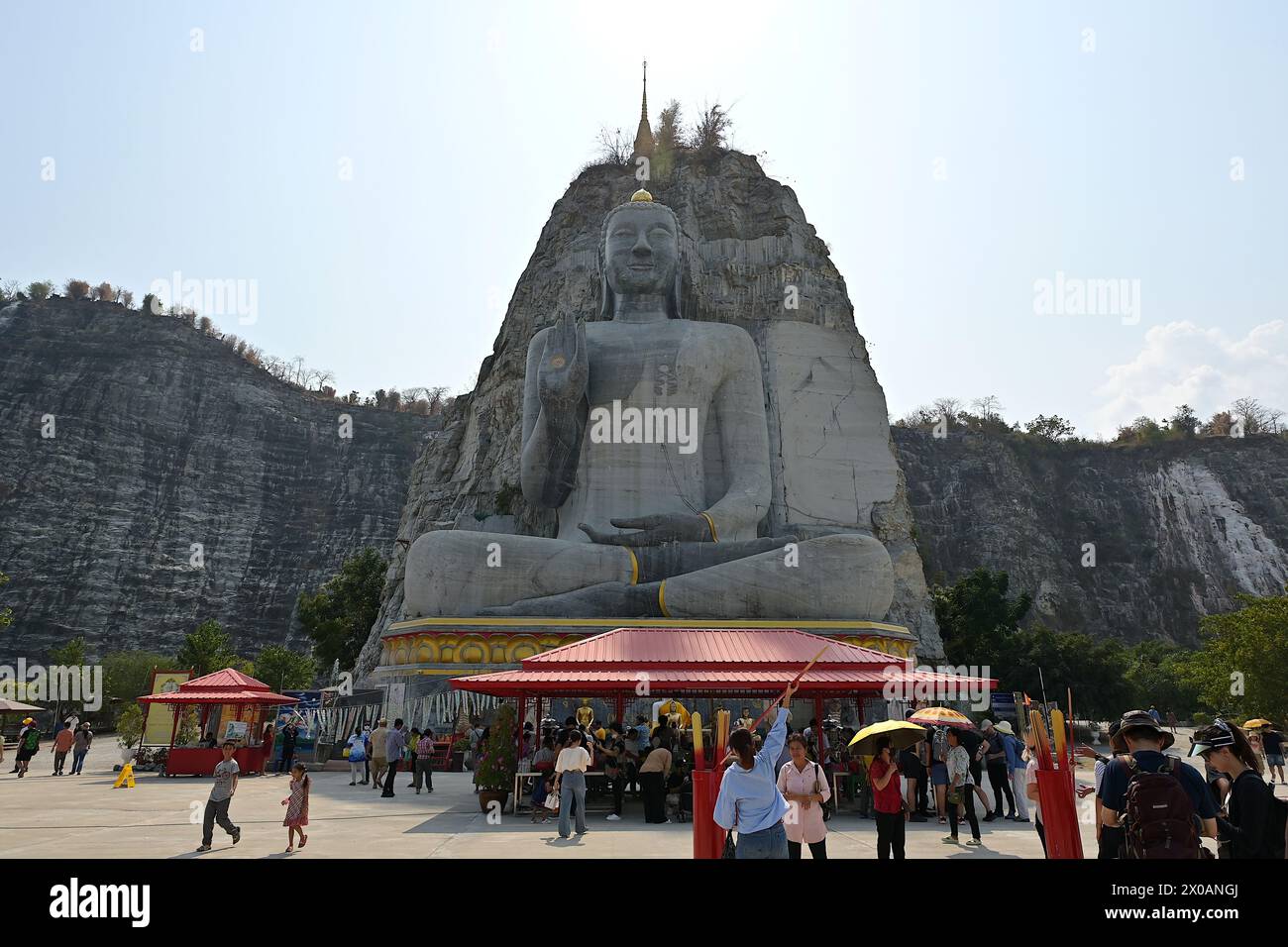 The Phra Phutthapusayakhiri Sri Suvarnabhumi or Luang Pho U-Thong ...