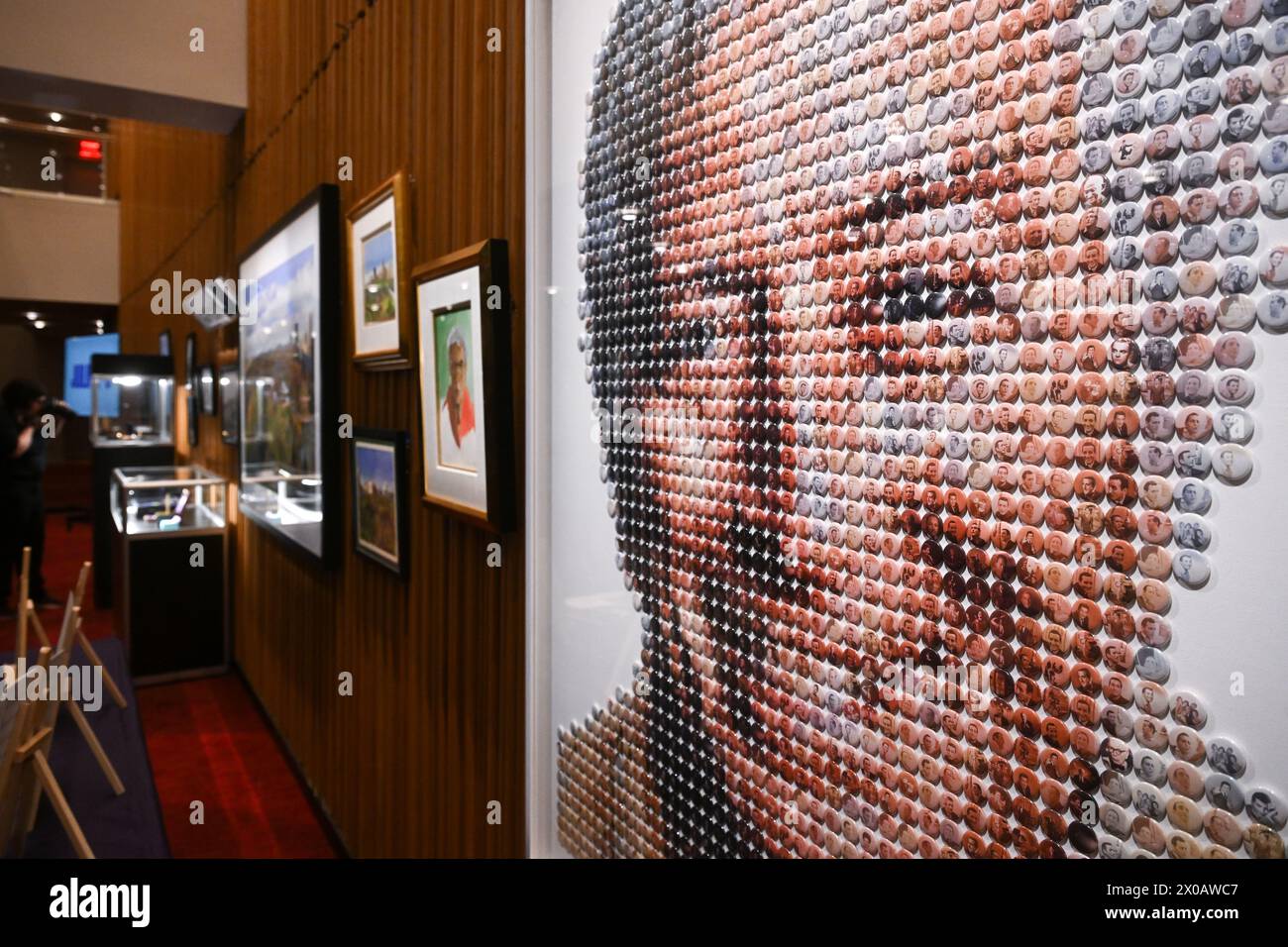 Tony Bennett | Duets Album Cover Portrait by Ian Wright on display ...