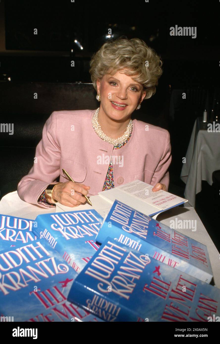Judith Krantz 1988 Credit: Ralph Dominguez/MediaPunch Stock Photo - Alamy