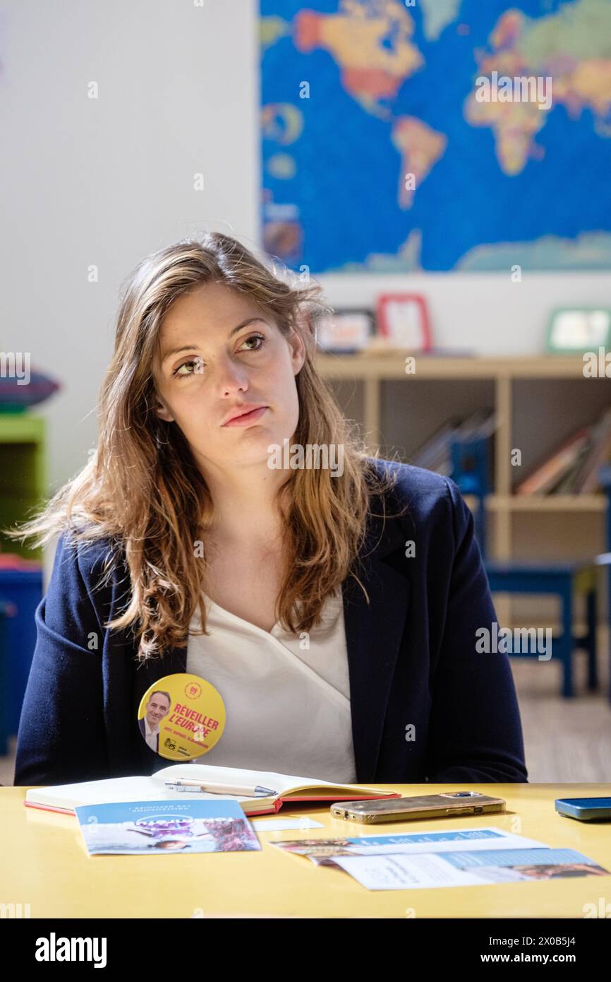 Emma Rafowicz with Raphael Glusksmann on the Socialist Party's ...