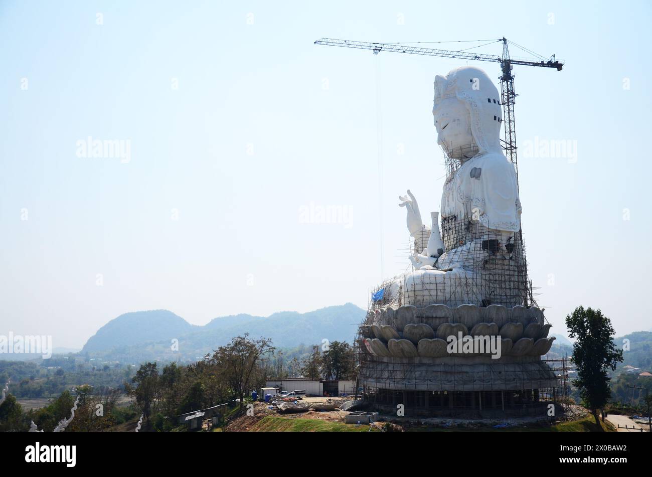 Renovate build big Quan Yin monument and sculpture carved Kuan Yin ...