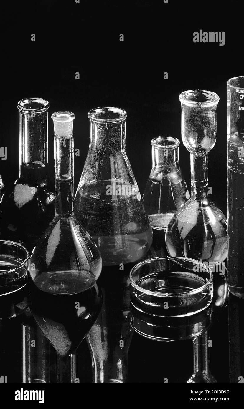 Vintage Old Black and White Photo of Concepts chemical in laboratory ...