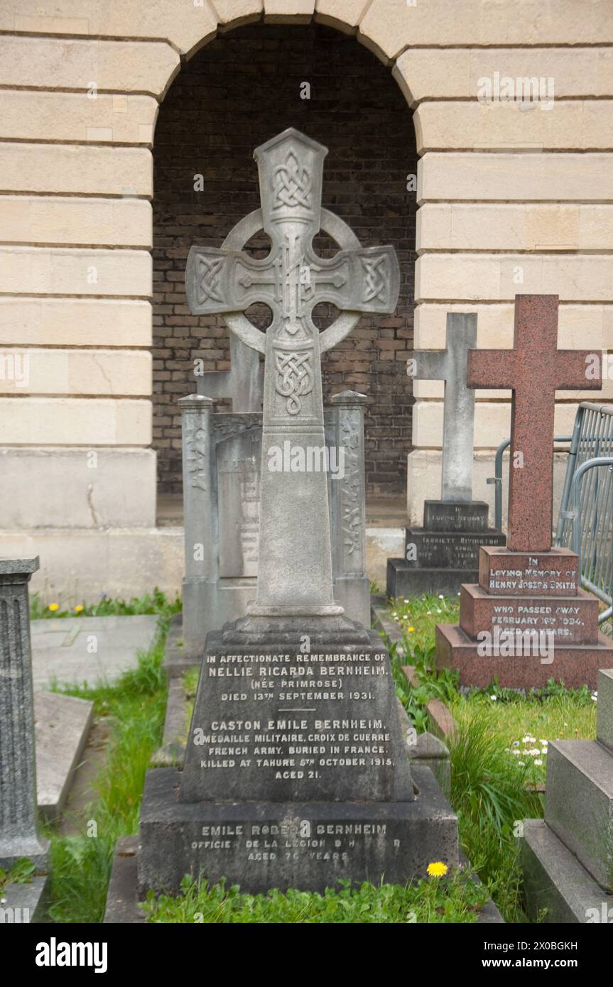 Celtic Cross, Gravestones and Graves, Brompton Cemetery, West Brompton ...